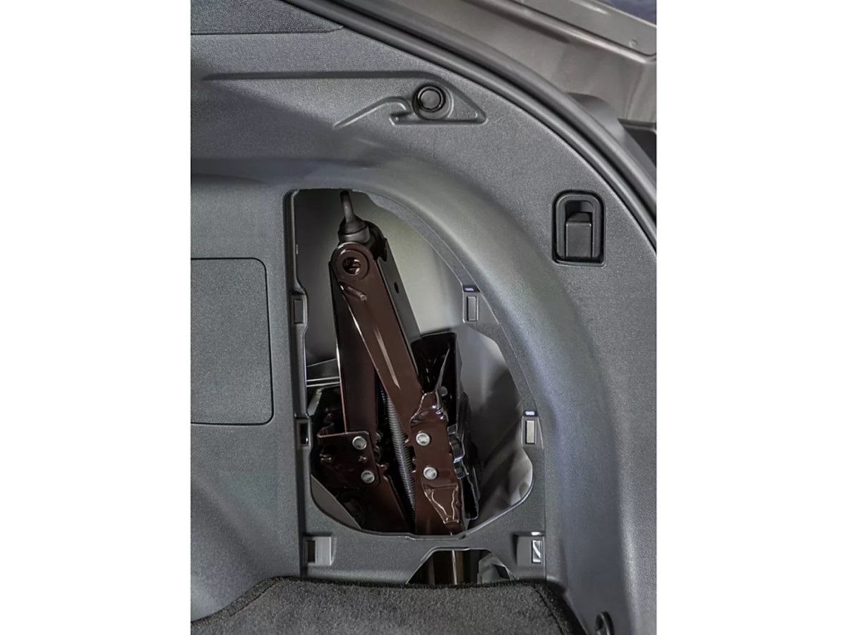 Subaru Car Jack And Wrench Kit - 0910542040 | Subaru Parts Pros